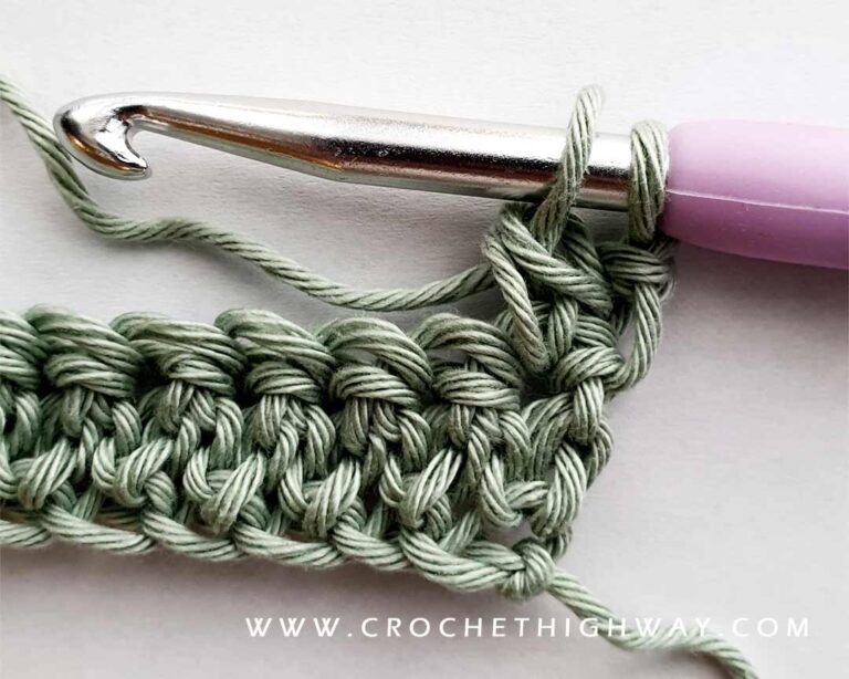 Linked Double Crochet Stitch - CrochetHighway
