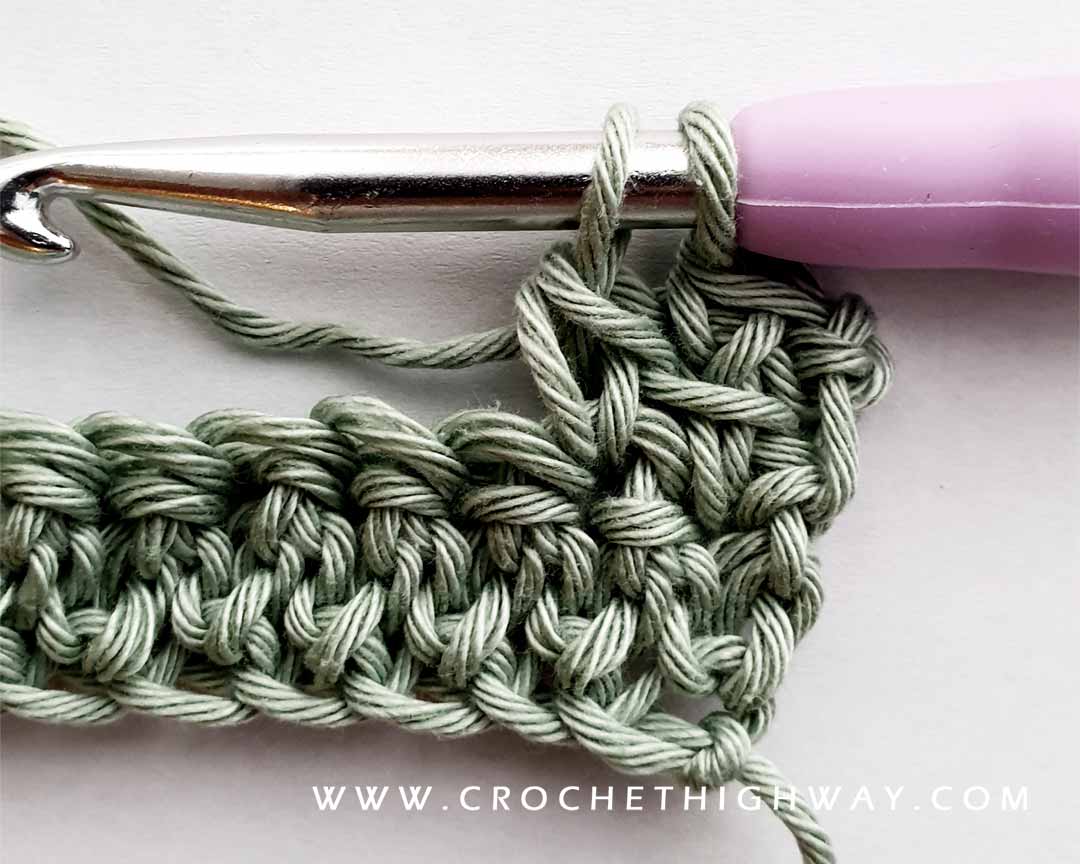 Linked Double Crochet Stitch - CrochetHighway